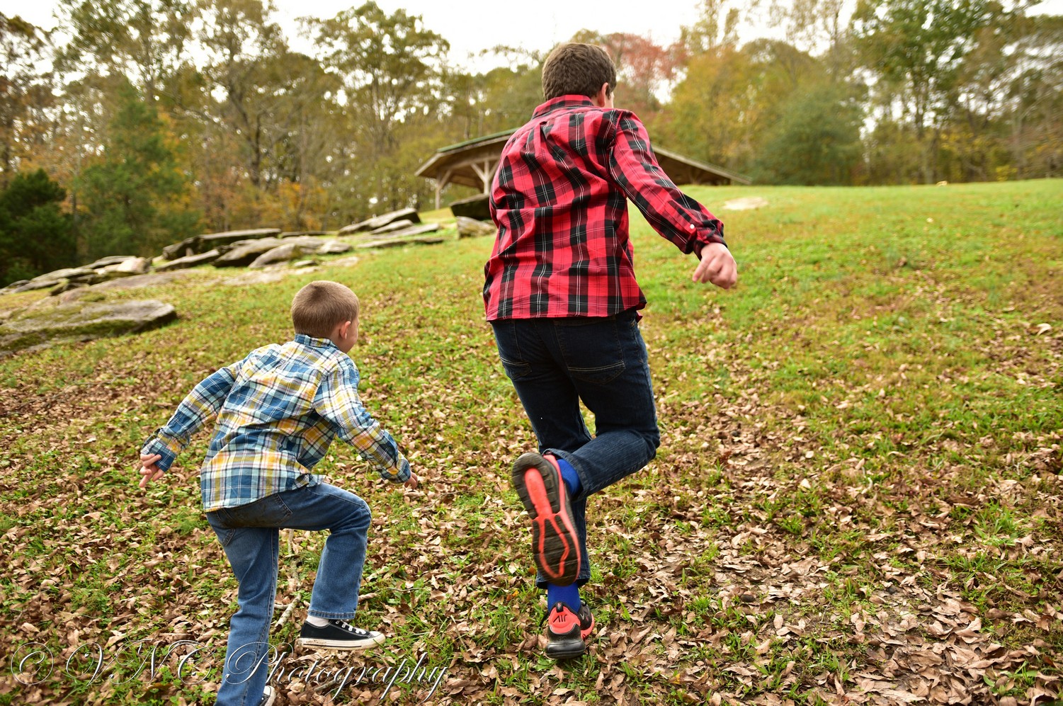Angels in disguise – McPherson family session – VNC Photography